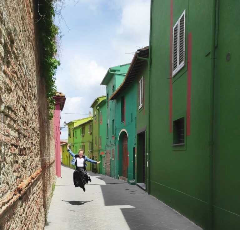 Ghizzano, il borgo colorato in Toscana - Travel's Tales